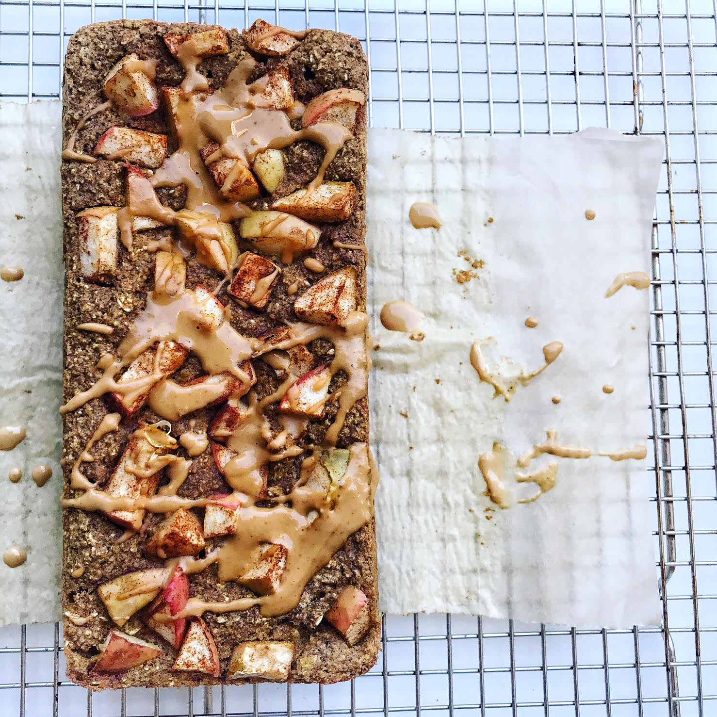 Apple Oatmeal Cake | Bolo de Maçã com Canela e Aveia - Fernanda Mello